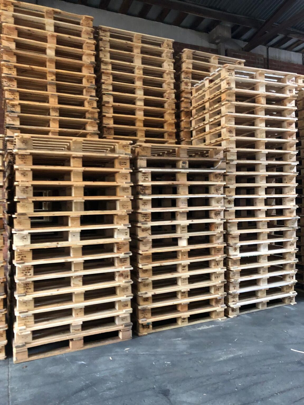 Skid Pallets For Sale | Buy Wooden Skid Pallets Melbourne